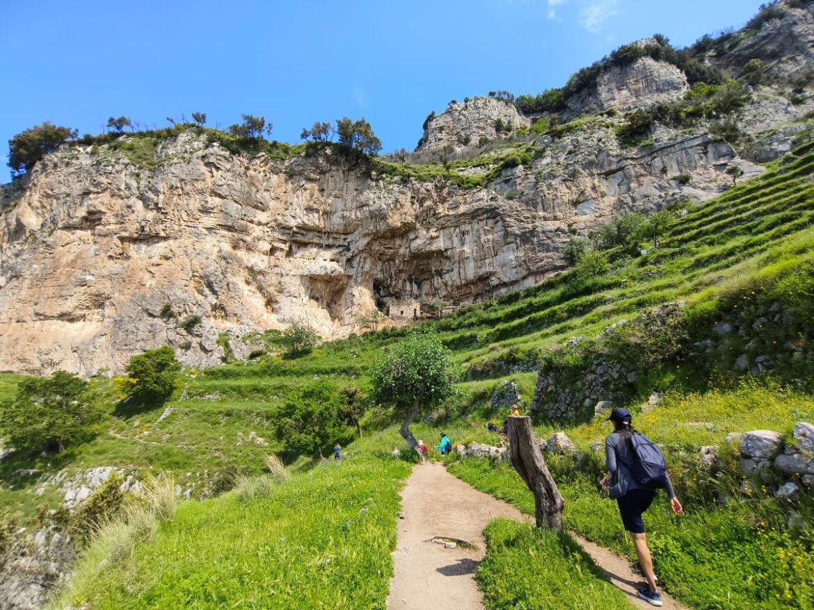 Path of The Gods - Full Guide to Amalfi's Best Hike | Travellenz